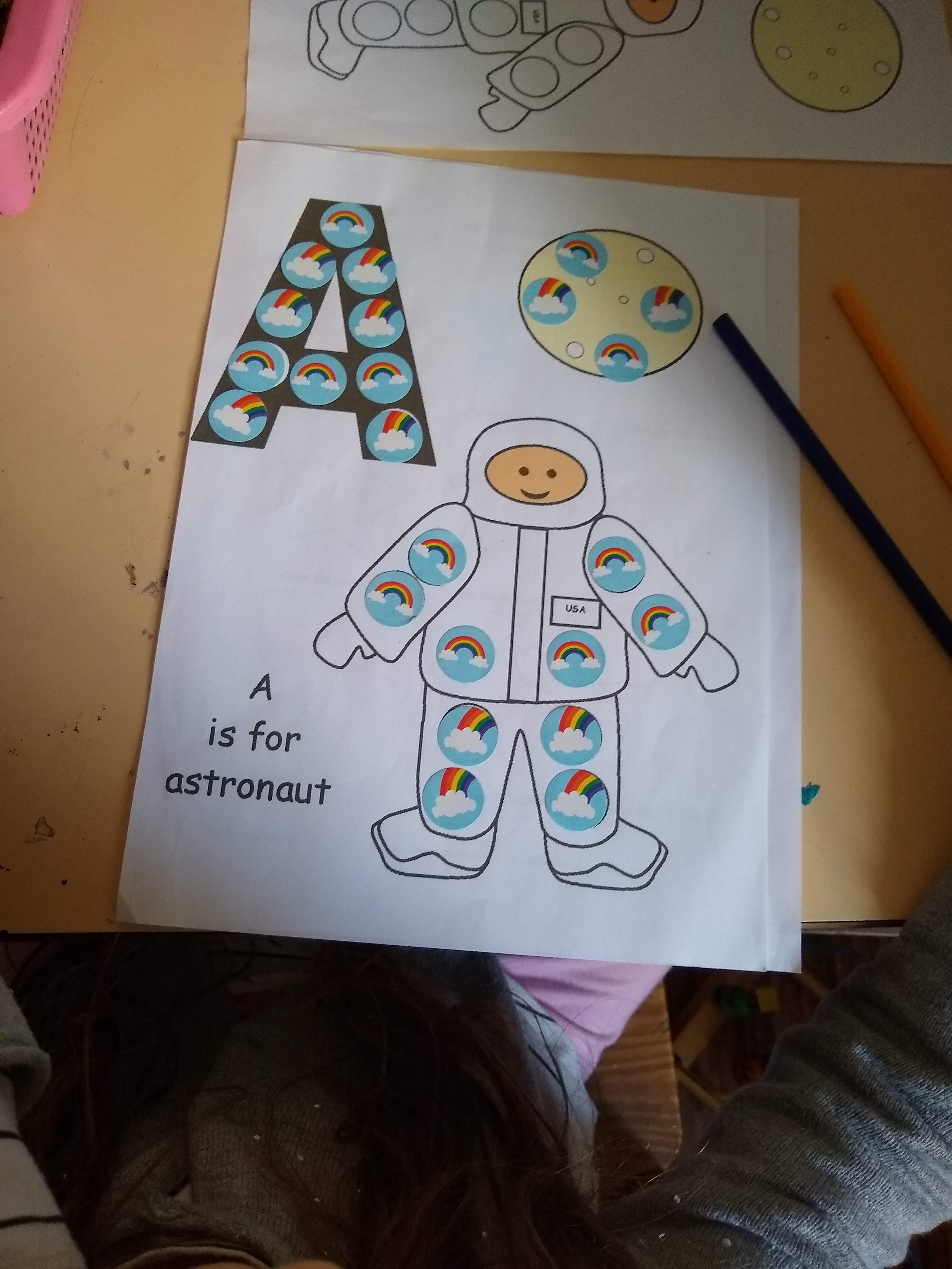 10 Space Activities for Toddler and Preschool - The Multilingual Home